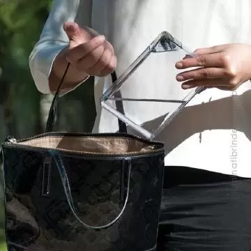 Garrafa Book formato retangular